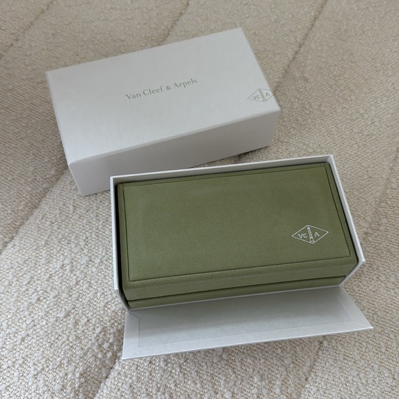 Van Cleef & Arpels | Accessories | Van Cleef Arpels Bracelet Box | Poshmark